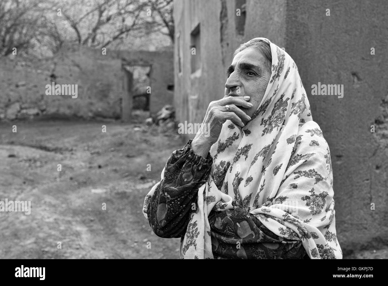 Left wears Black and White Stock Photos & Images - Alamy