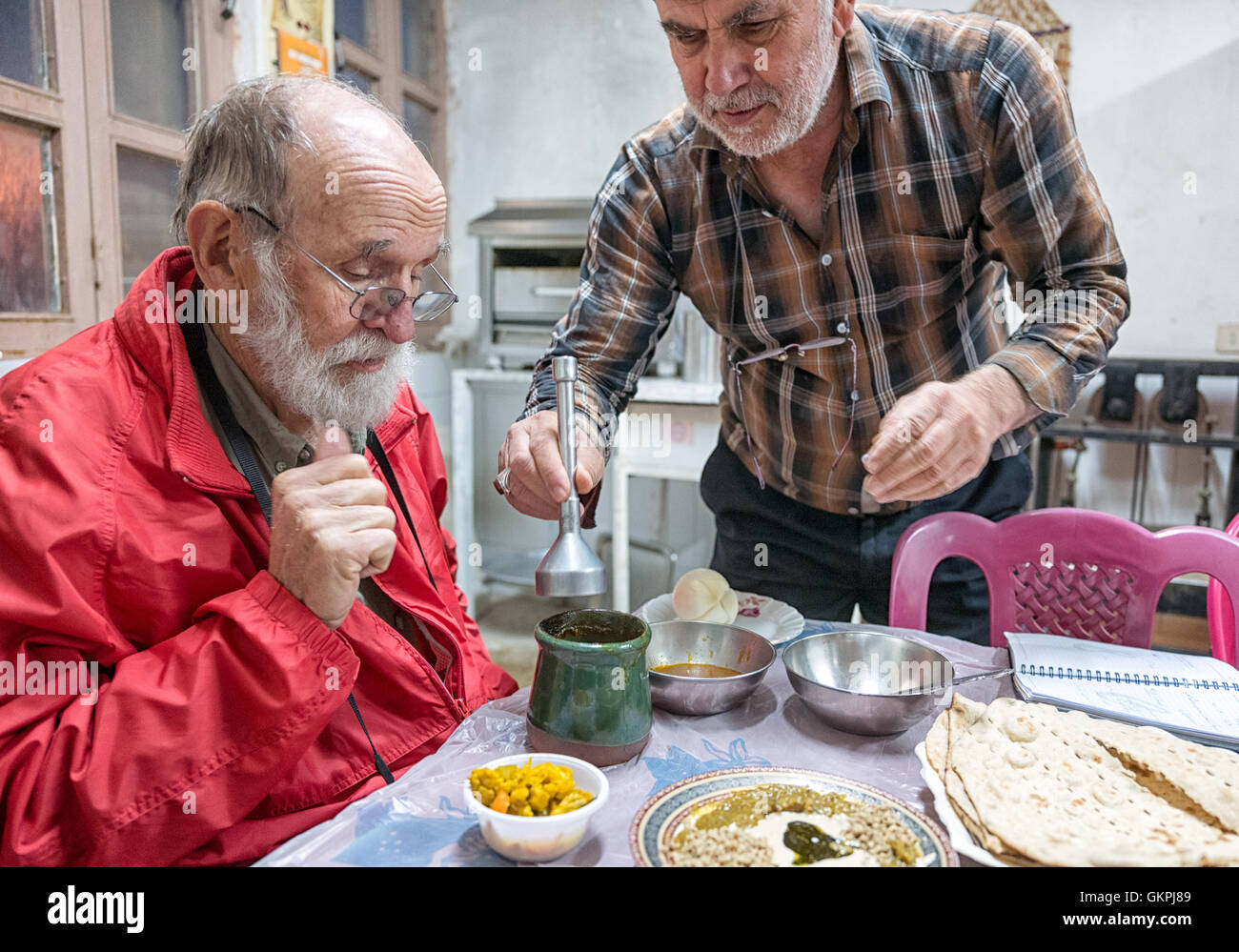 Dizi restaurant hi-res stock photography and images - Alamy