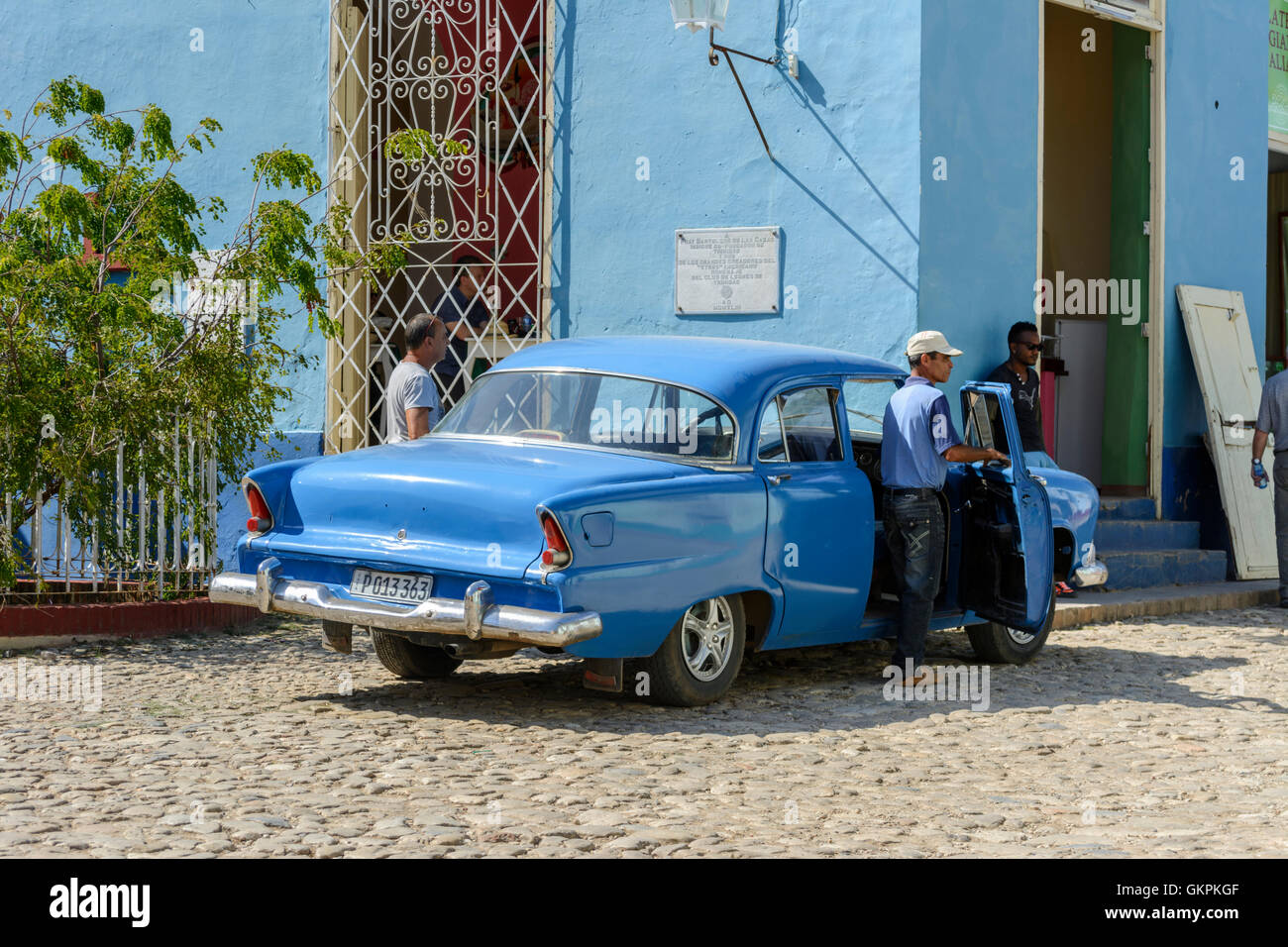 Backstreet scene trinidad cuba hi-res stock photography and images - Alamy