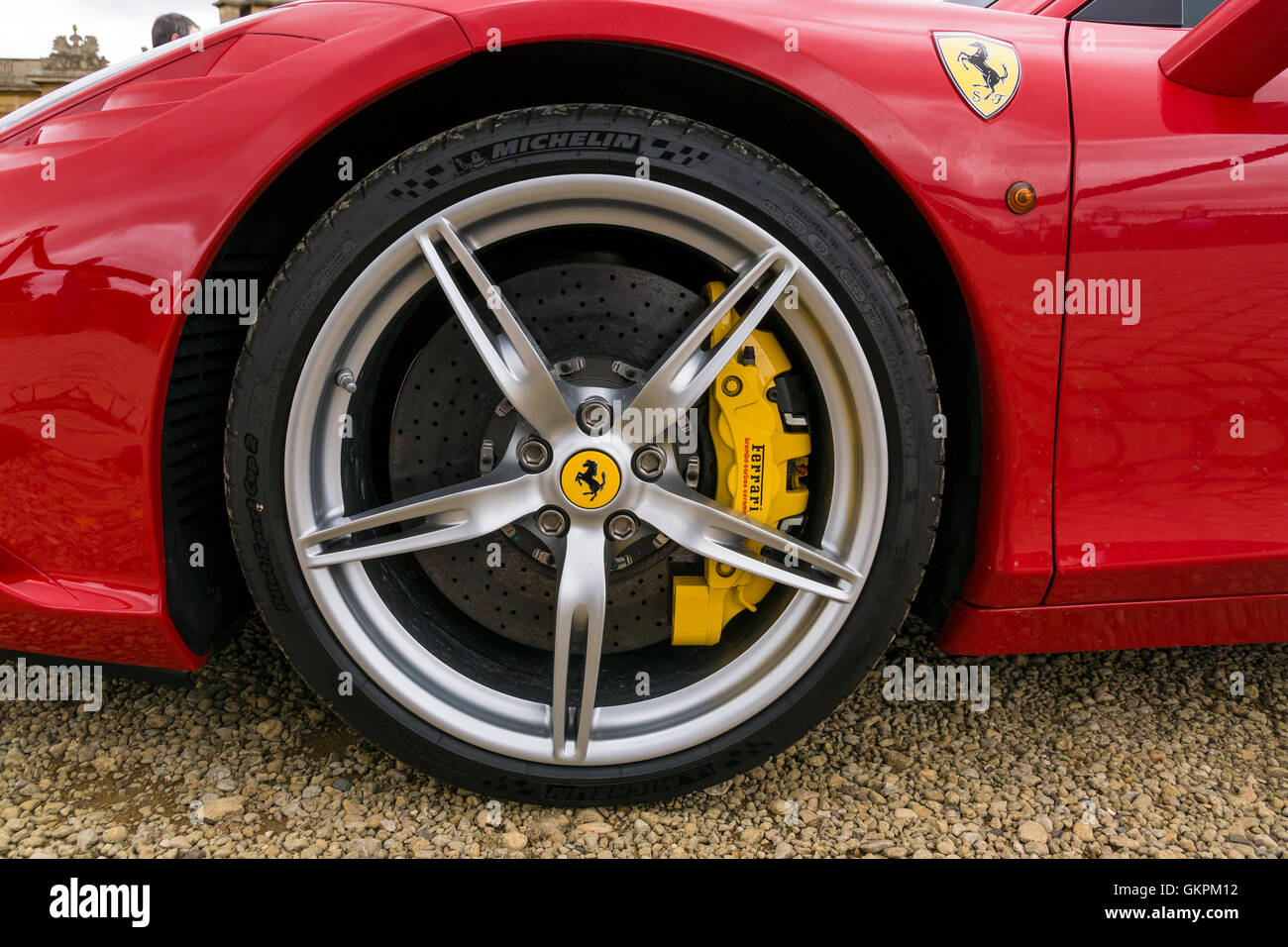A wheel close up of a Ferrari Stock Photo - Alamy