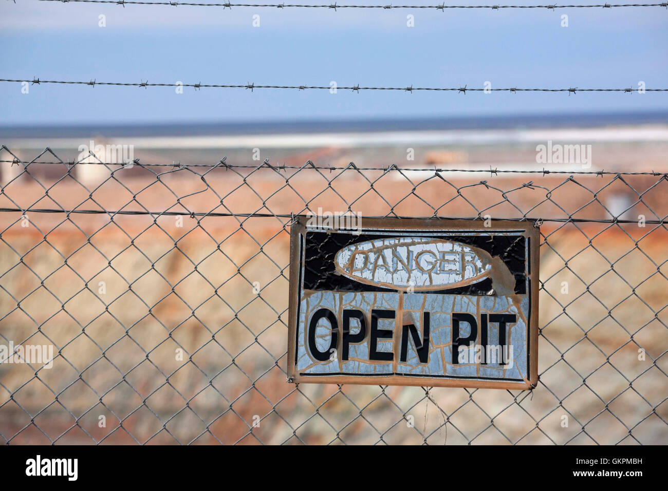 Mine sign hi-res stock photography and images - Alamy