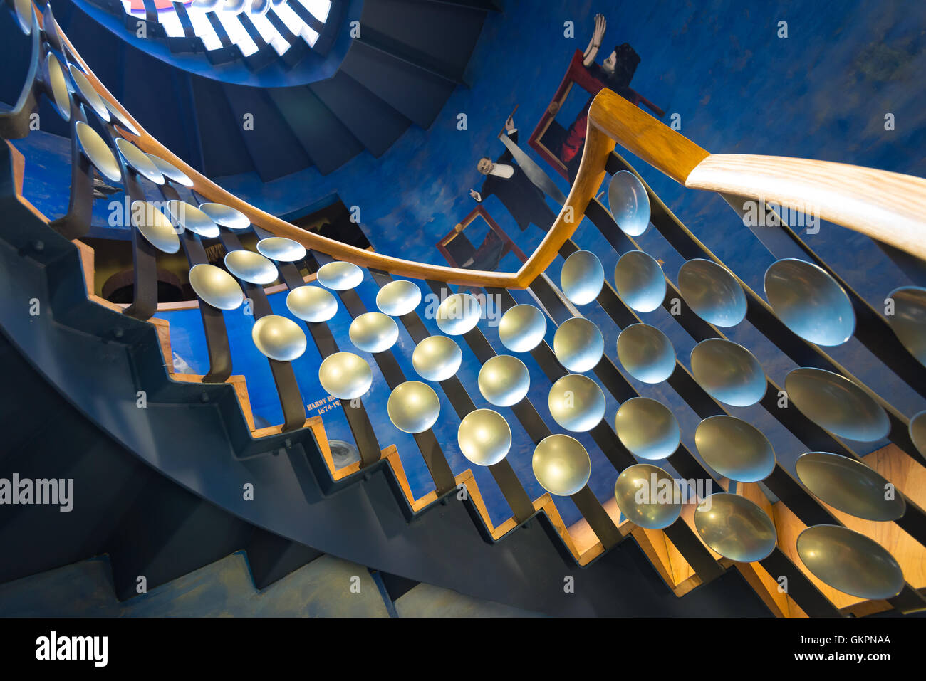 Inside magic hi-res stock photography and images - Alamy