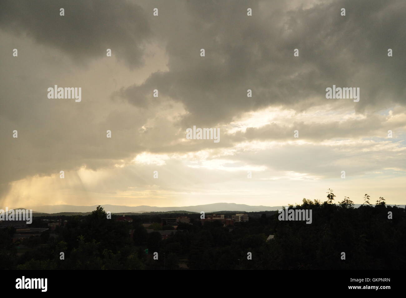 Valley sun rays hi-res stock photography and images - Alamy