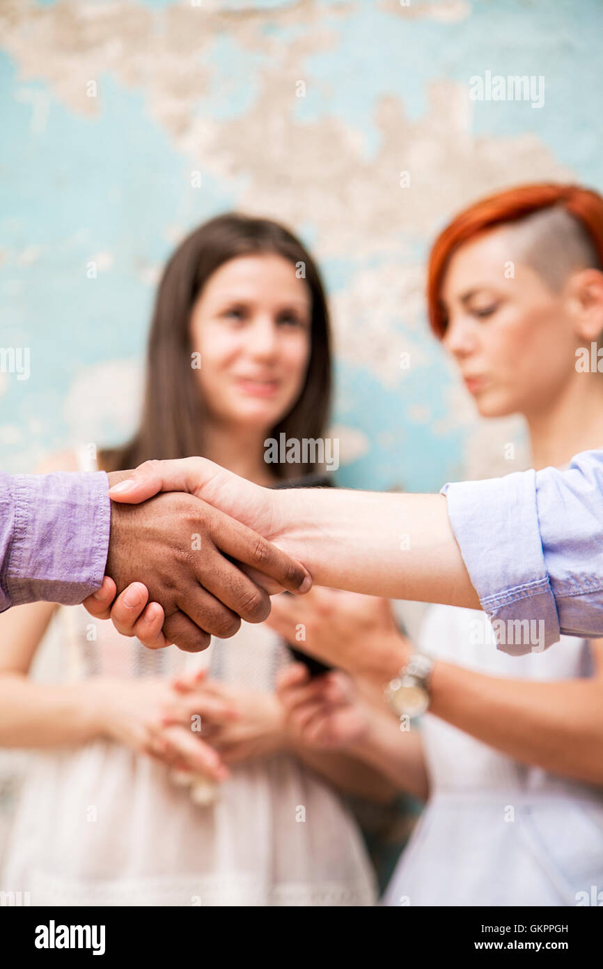 Business woman shaking hands smile hi-res stock photography and images ...