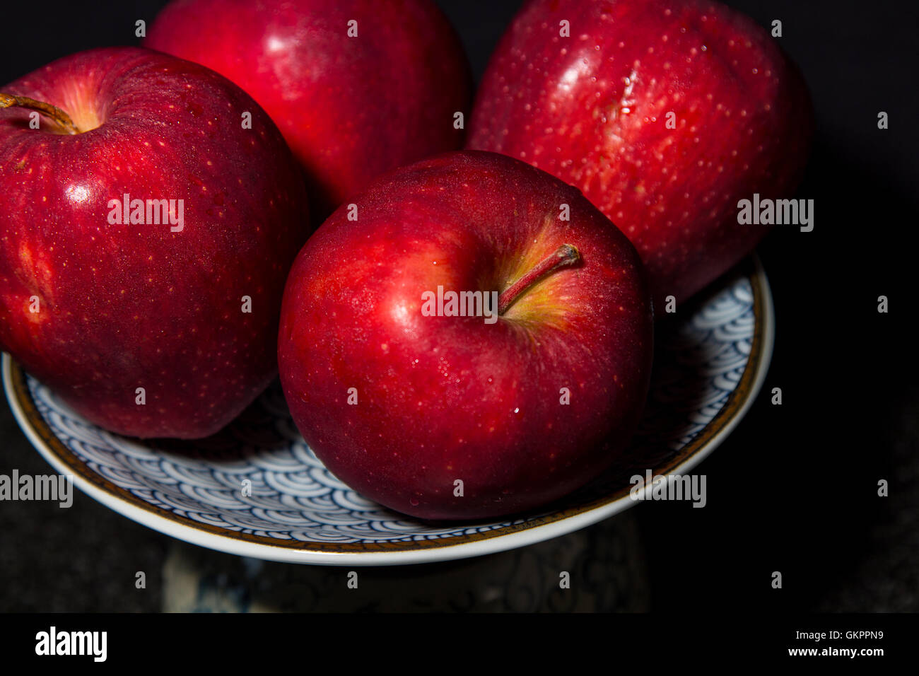 Apples on table hi-res stock photography and images - Alamy