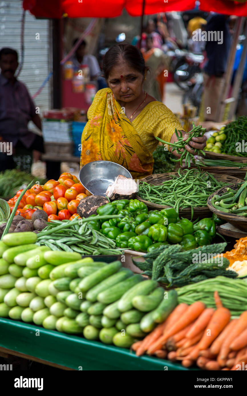 MUMBAI, INDIA - OCTOBER 10, 2015: Unidentified woman on the street of ...