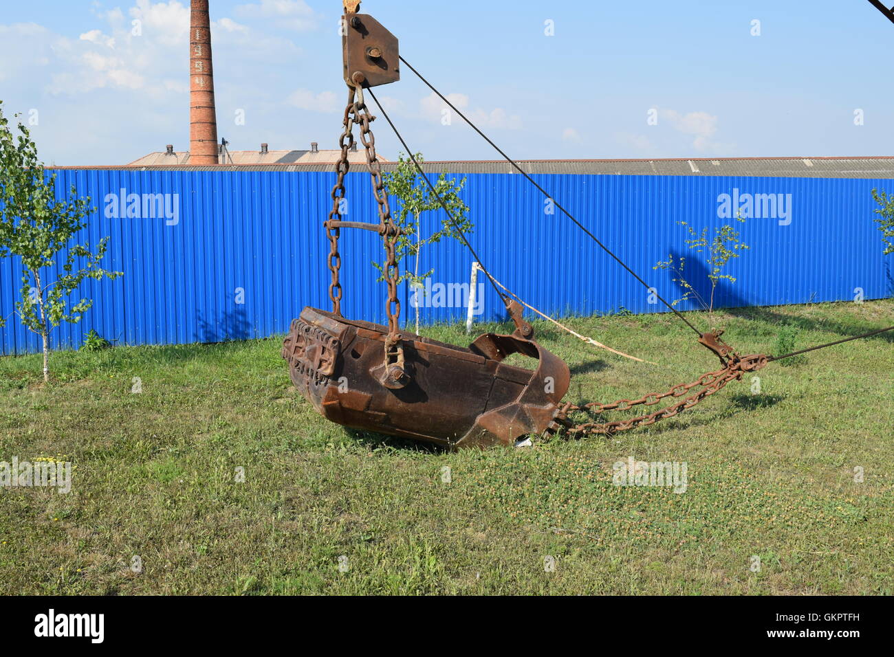 Clay hoist hi-res stock photography and images - Alamy