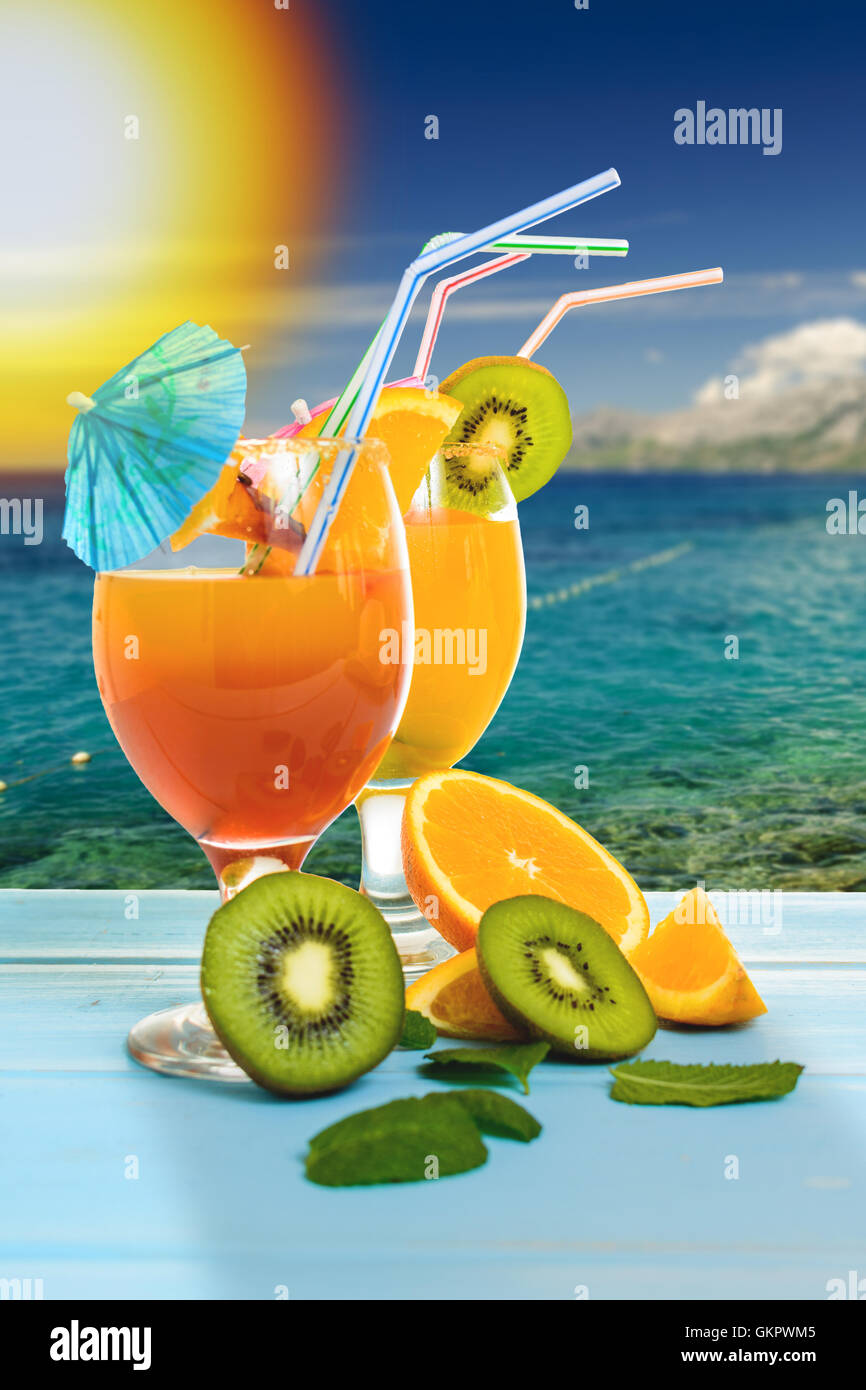 Tropical fruit juice drink drinks hi-res stock photography and images ...