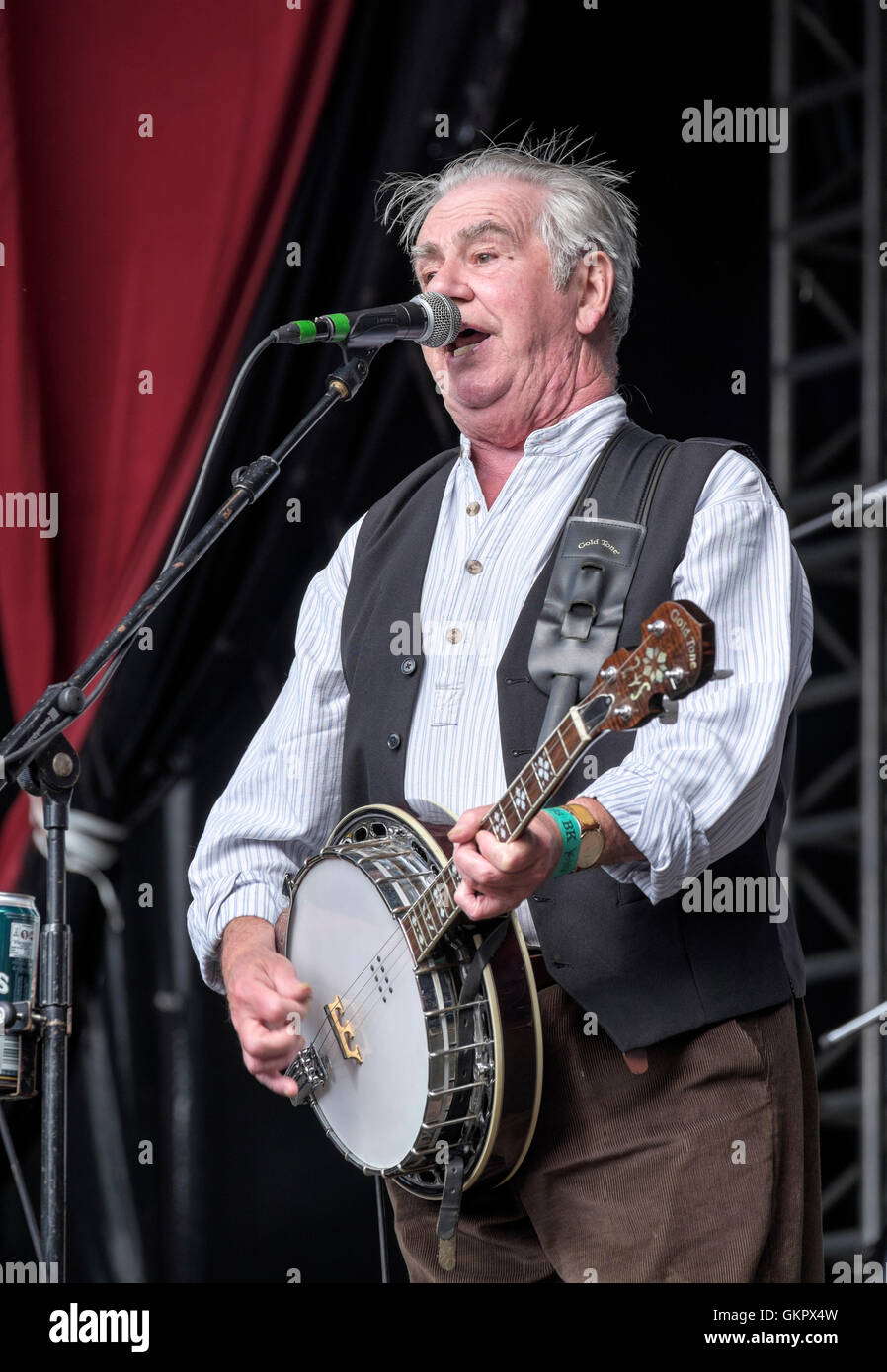 Pete Budd of the Wurzels performing at Weyfest, Farnham, Surrey, UK ...