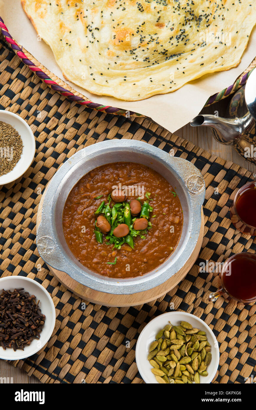 Bean Saltah, popular arab yemeni stew Stock Photo - Alamy