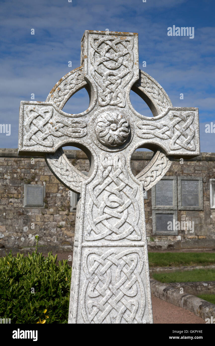 Celtic Cross Gravestone, Cathedral Ruins, St Andrews, Scotland Stock ...