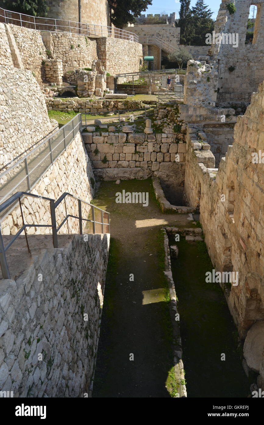 Church of St. Anne and Pool of Bethesda, Jerusalem Stock Photo - Alamy