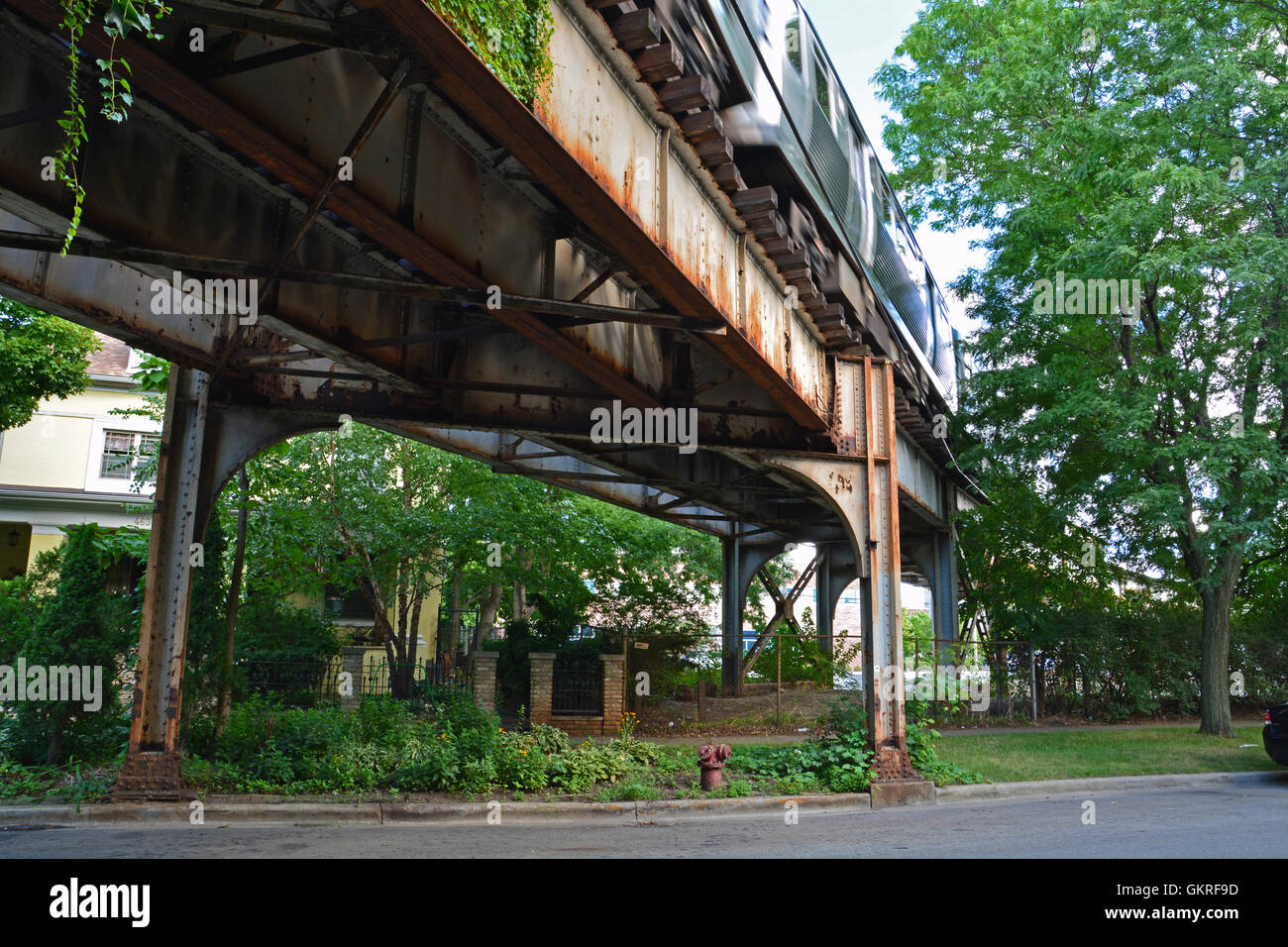 The Brown Line elevated CTA train tracks passing through yards in the ...