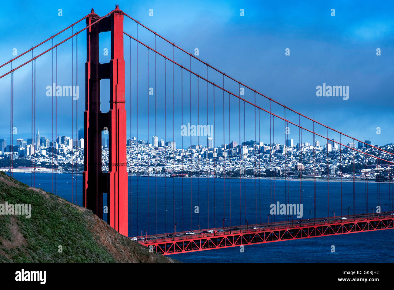 The iconic Golden Gate bridge spans the Golden Gate strait in the city ...