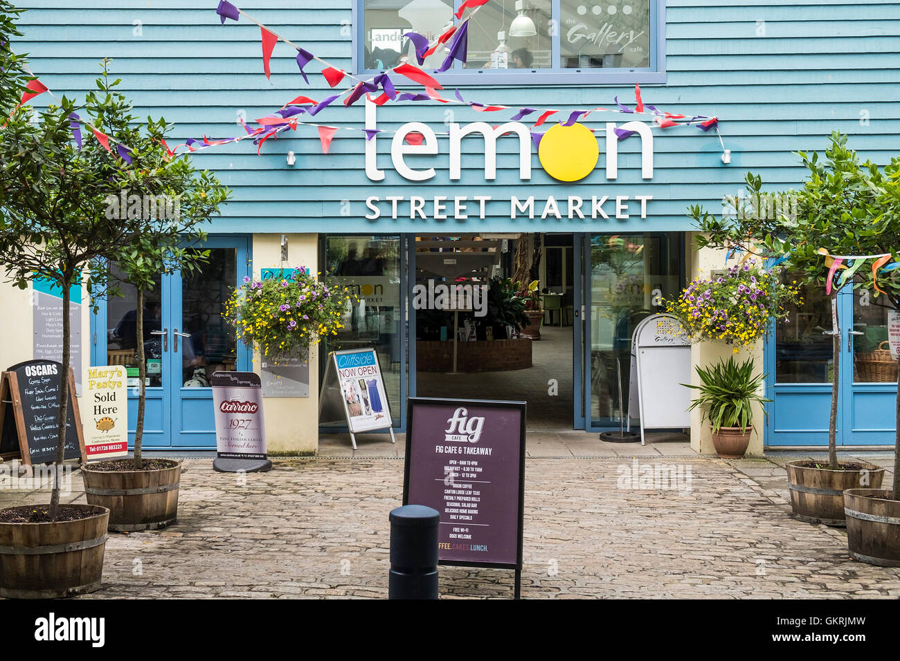 Market town in cornwall hi-res stock photography and images - Alamy