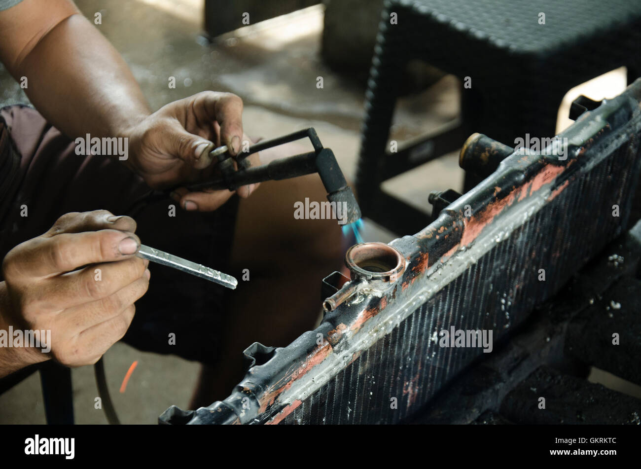 Thai people use lead and gas welding for fix and solder radiator of car ...