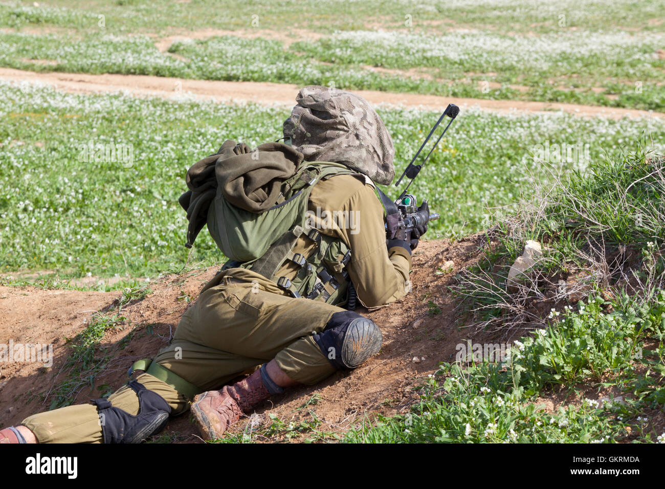 Israeli soldier training Stock Photo - Alamy