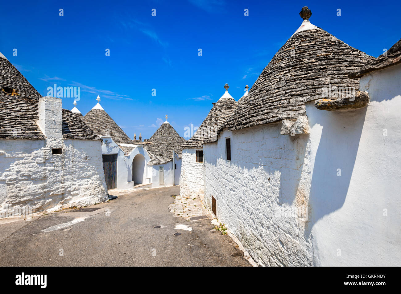 Alberobello, Italy, Puglia. Unique Trulli houses with conical roofs ...