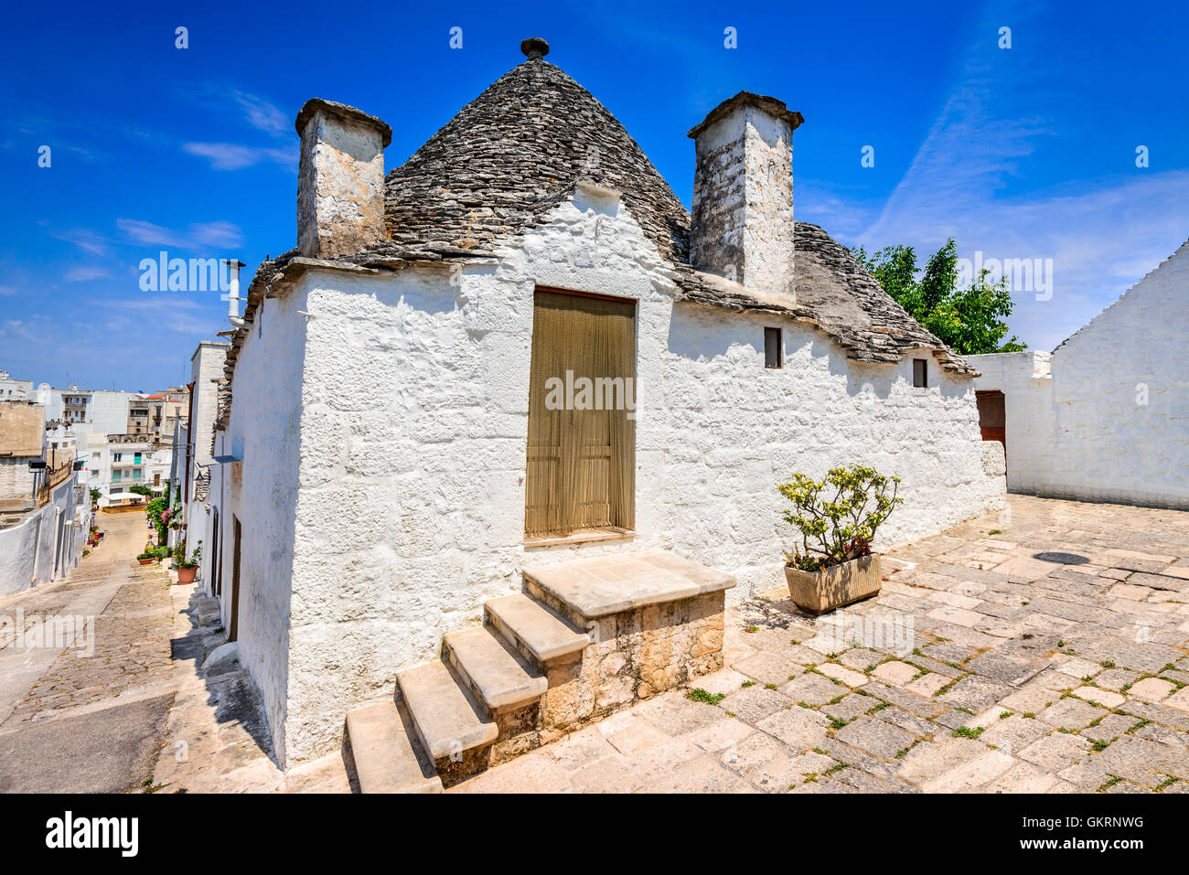 Alberobello, Italy, Puglia. Unique Trulli houses with conical roofs ...
