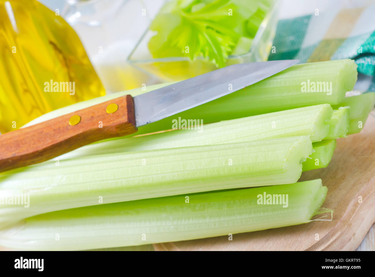 Single celery stick hi-res stock photography and images - Alamy