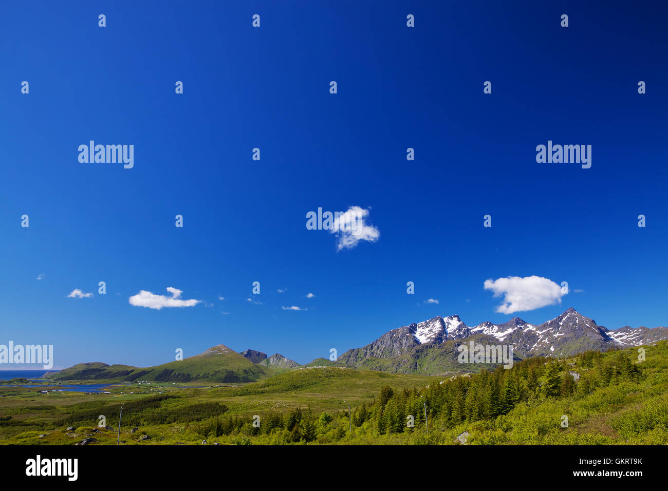 Blue sky europe hi-res stock photography and images - Alamy