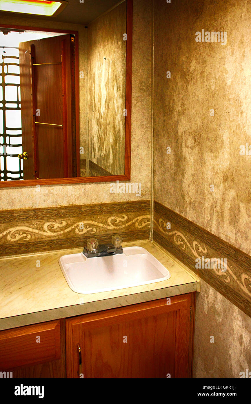 Private bathroom hi-res stock photography and images - Alamy