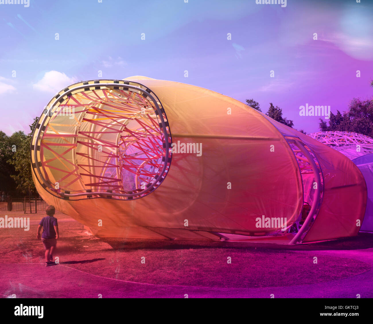 View of exterior though filter. Serpentine Summer Pavilion 2015, London ...