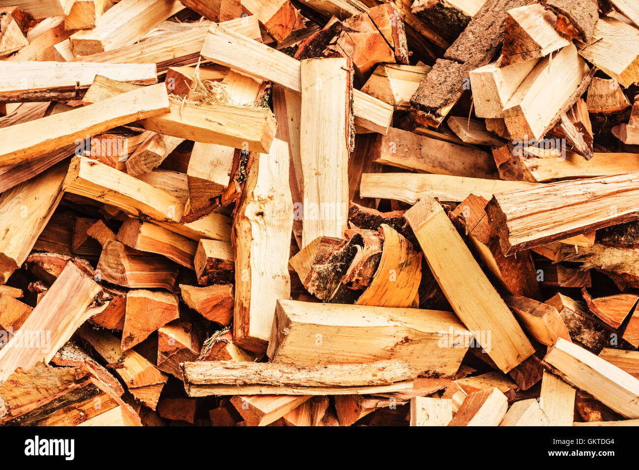 Split firewood hi-res stock photography and images - Alamy