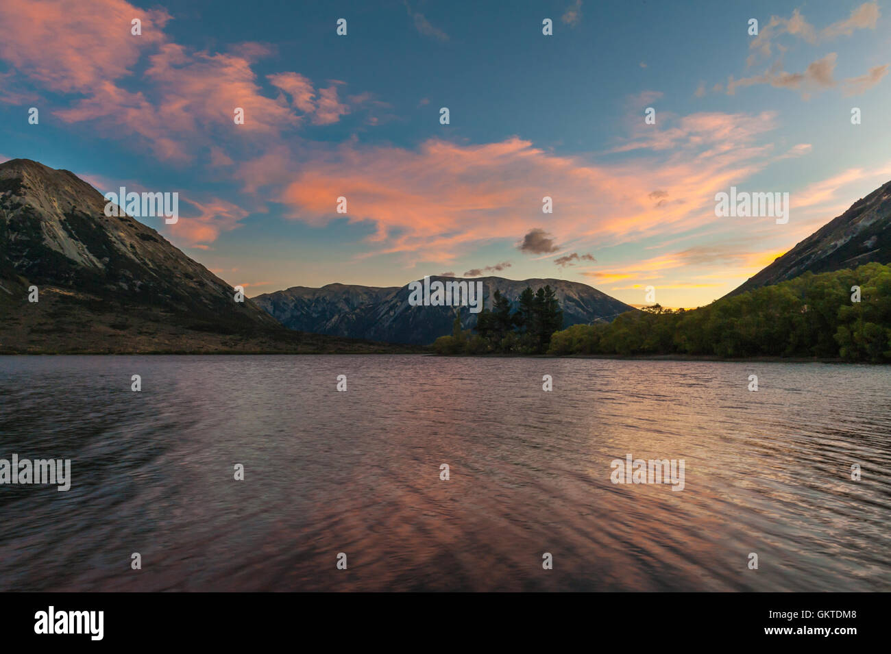 Sunset at Lake Pearson / Moana Rua Wildlife Refuge located in ...