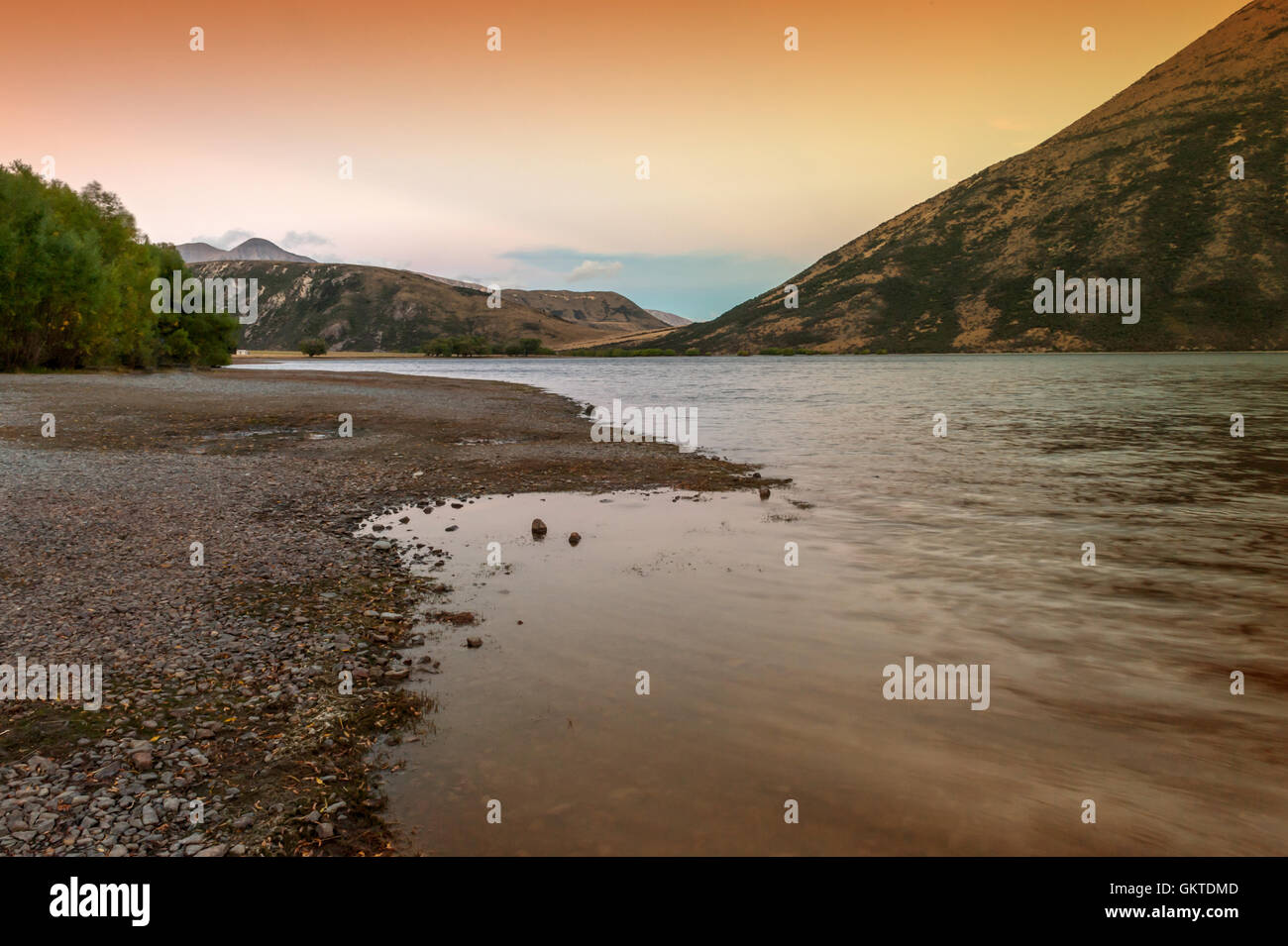 Sunset at Lake Pearson / Moana Rua Wildlife Refuge located in ...
