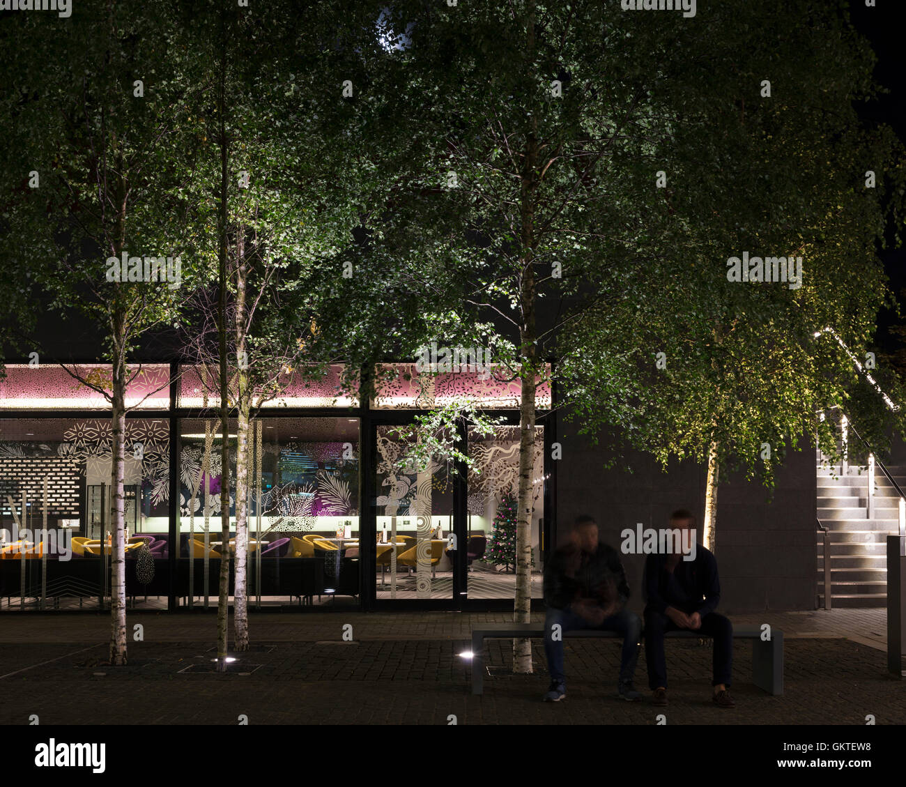 View across Western Courtyard. John Henry Brookes Building, Oxford ...
