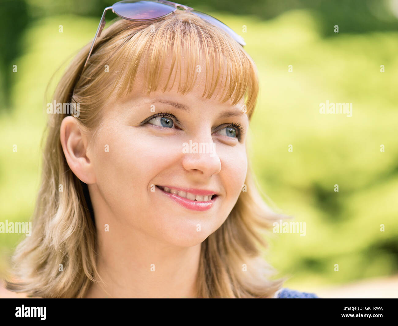 Portrait attractive young woman Stock Photo - Alamy Portrait attractive young woman Stock Photo - Alamy