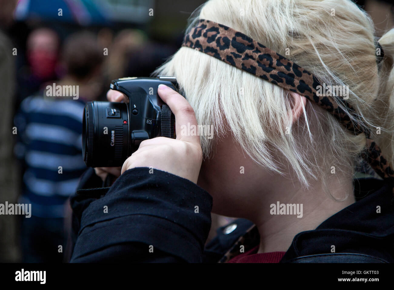 Focus girl hi-res stock photography and images - Alamy