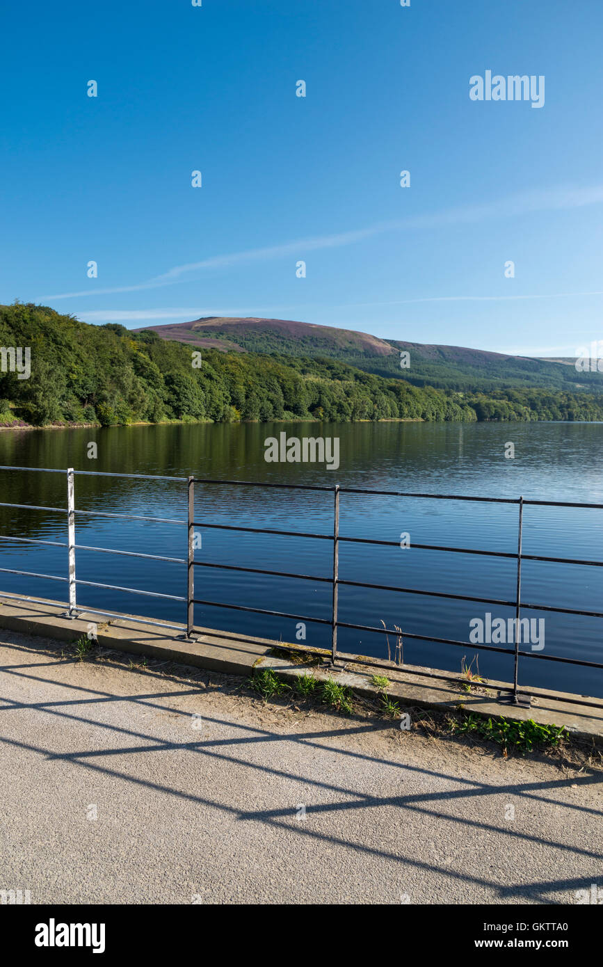A sunny morning at Valehouse reservoir in the Longdendale valley, North ...
