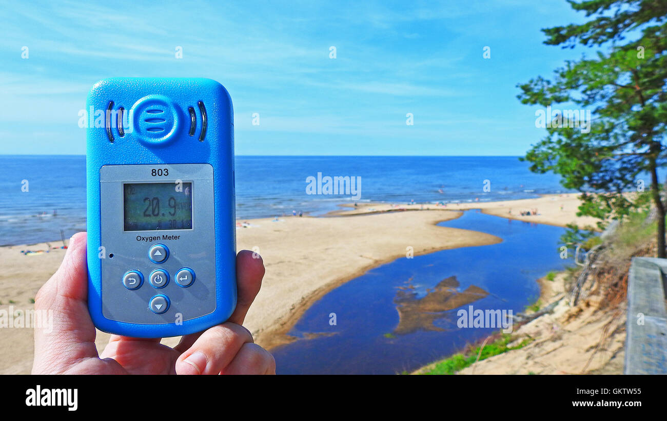 Oxygen level in air Stock Photo - Alamy