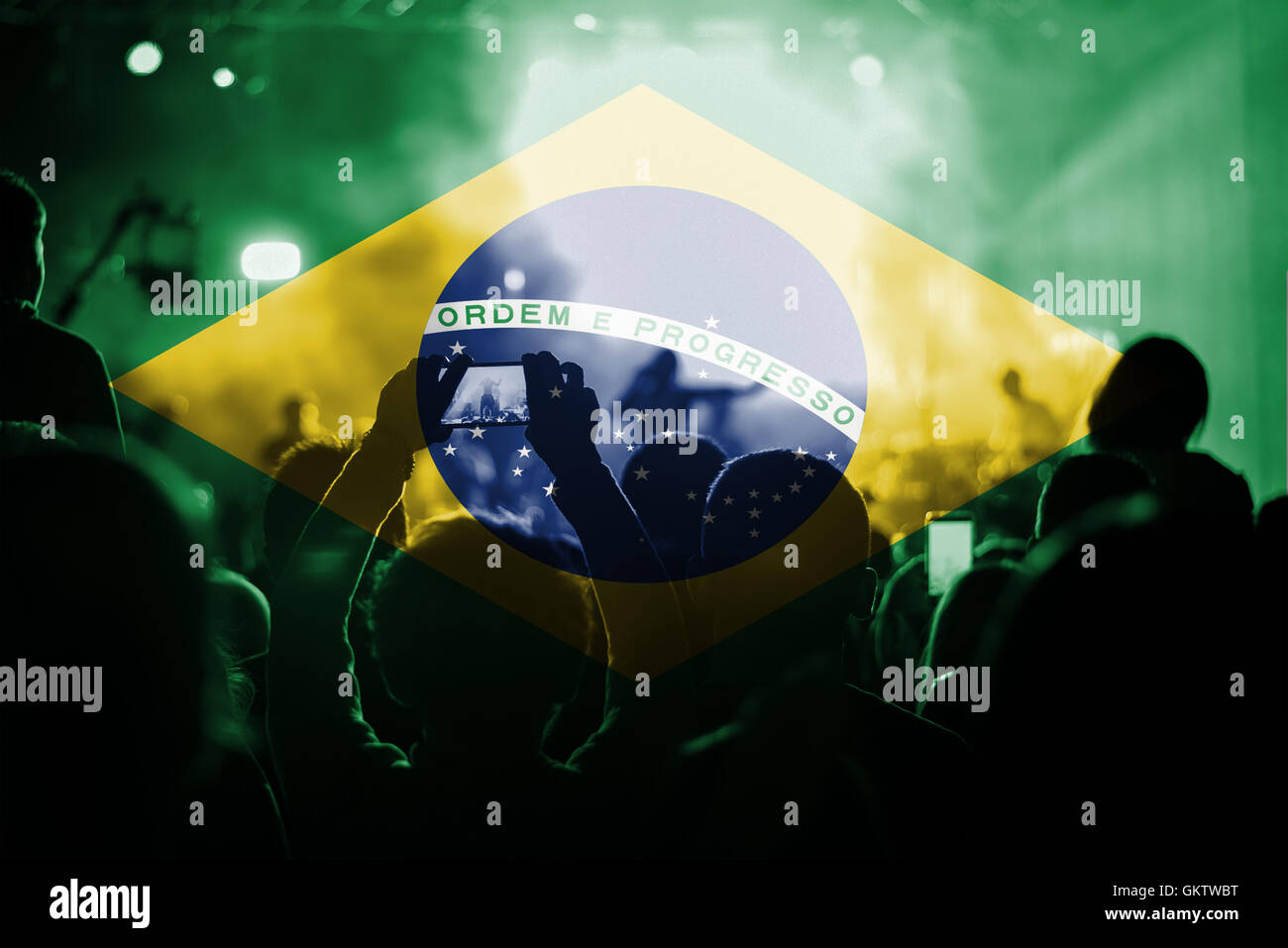 Rock concert crowd brazil hi-res stock photography and images - Alamy