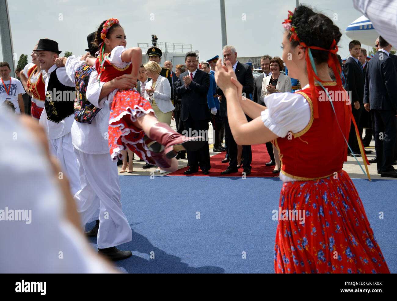Belgrade, Serbia. 17th June, 2016. Chinese President Xi Jinping's plane ...