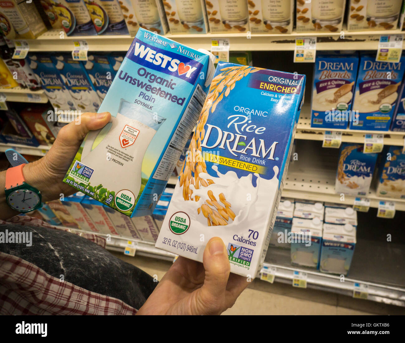 Soy milk store hi-res stock photography and images - Alamy