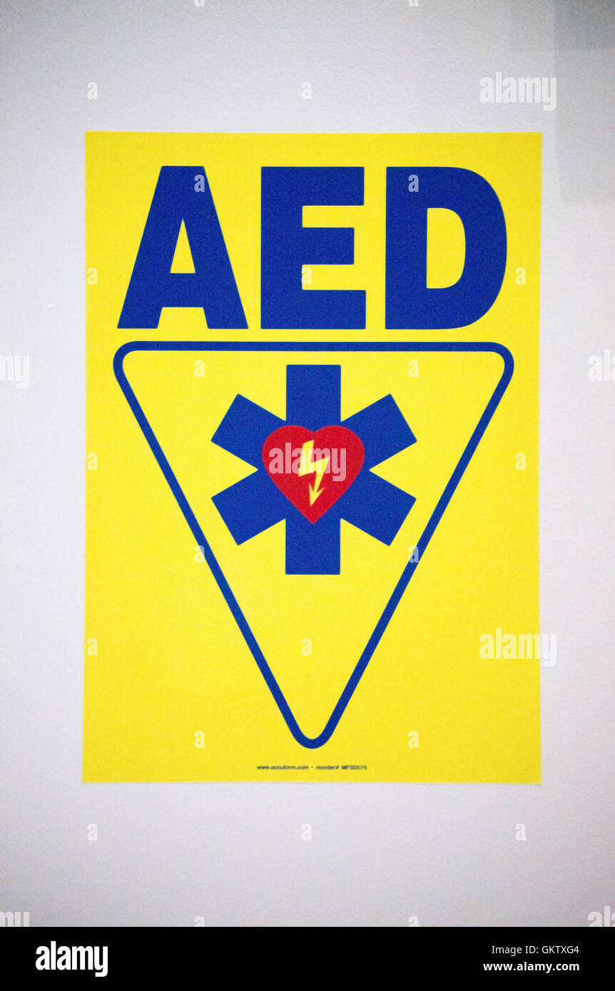 Aed triangle hi-res stock photography and images - Alamy