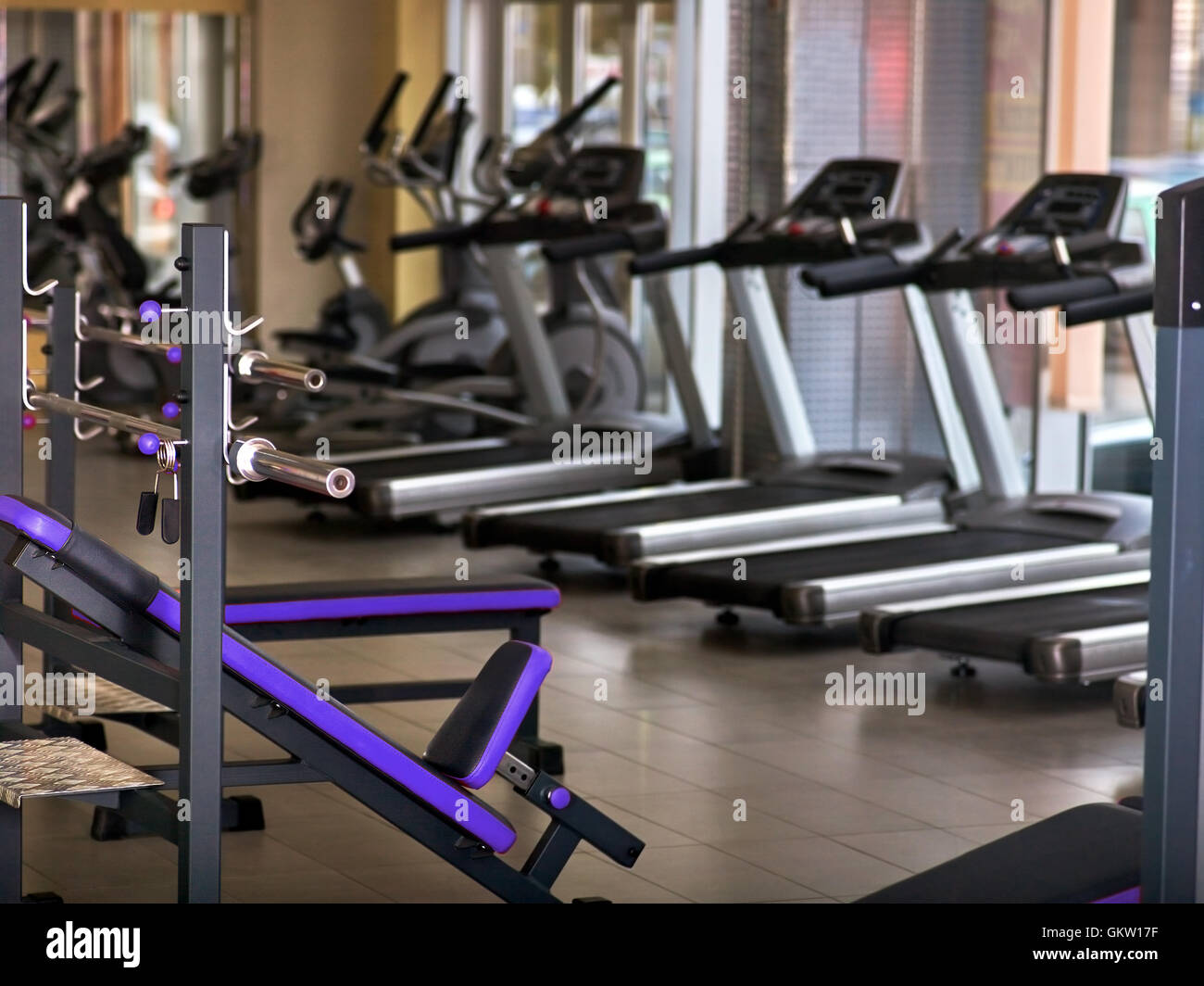 Fitness training group gymnasium running hi-res stock photography and ...