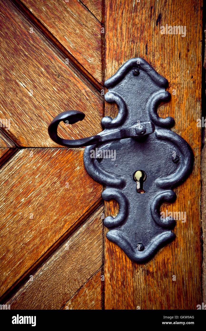 Medieval style keyhole hi-res stock photography and images - Alamy