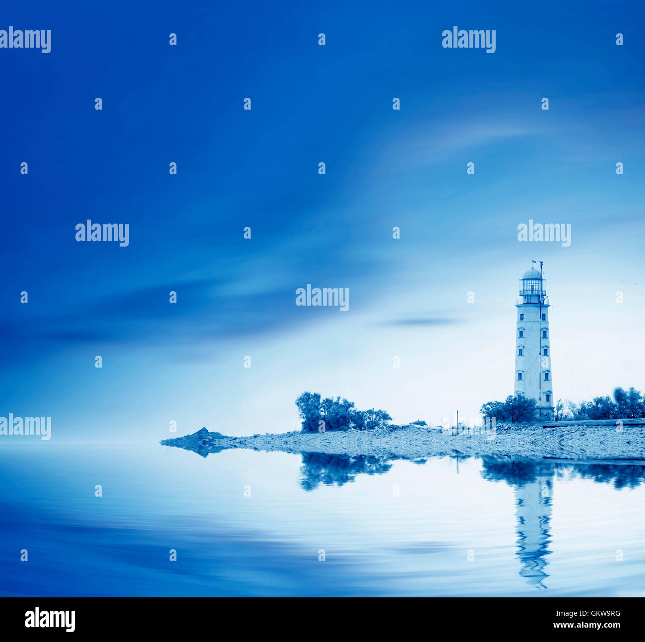 White lighthouse sun sea bay hi-res stock photography and images - Alamy