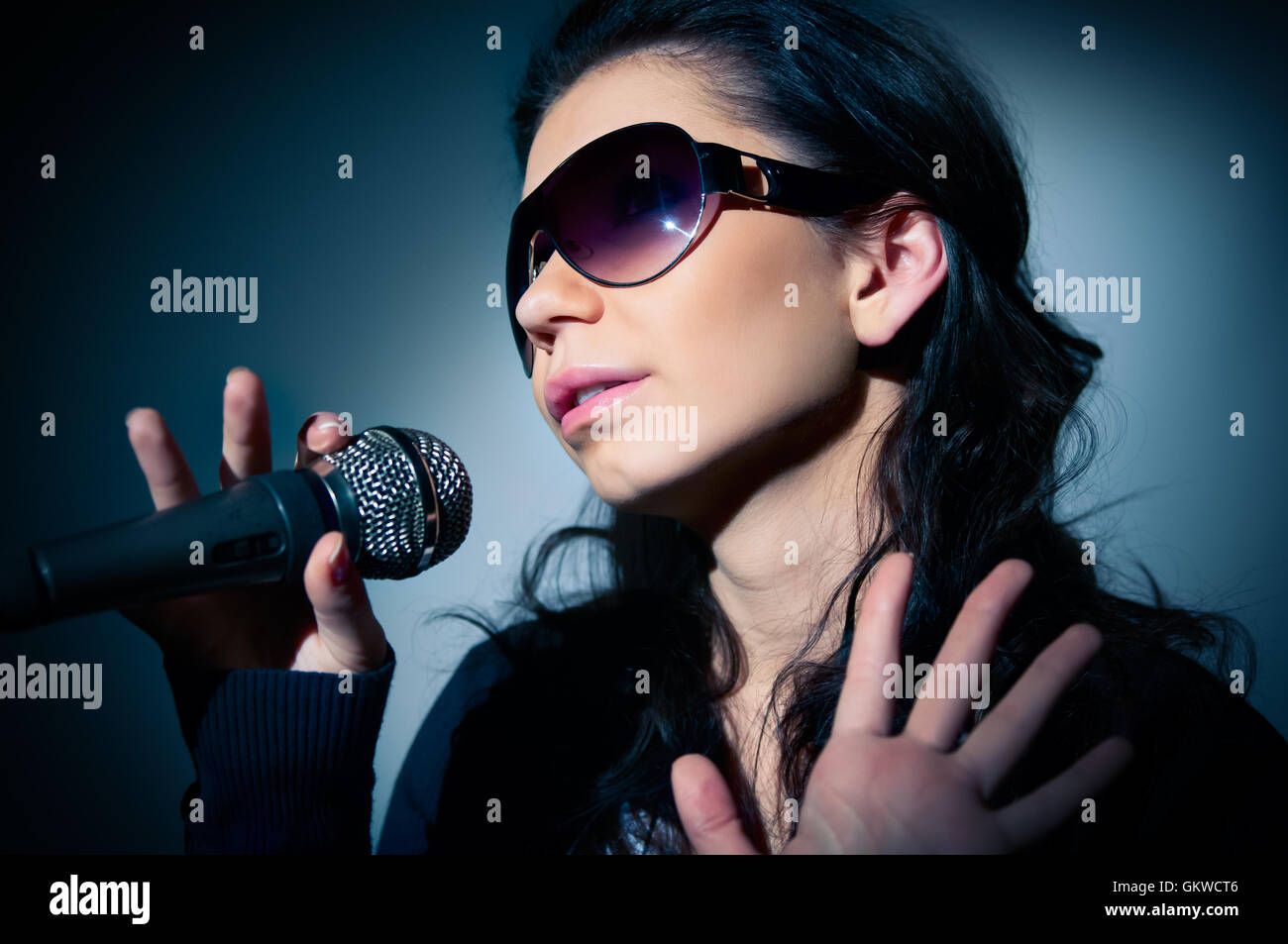 Rock style girl hi-res stock photography and images - Alamy