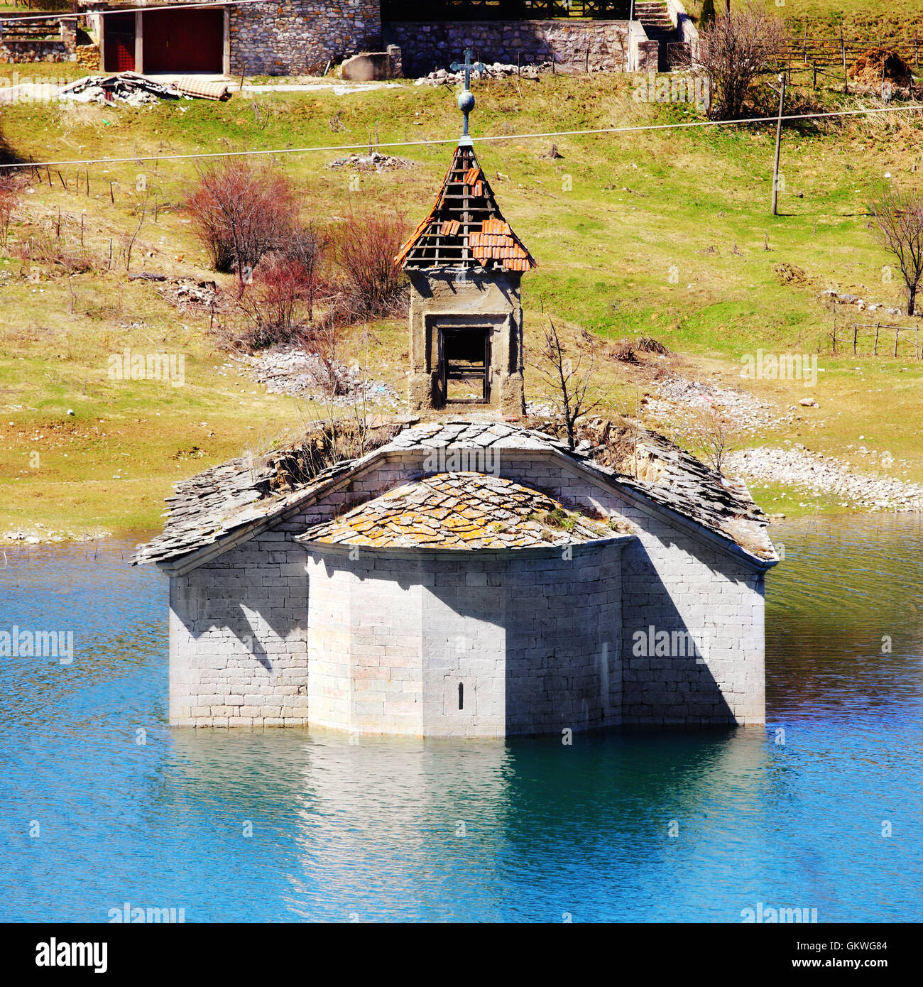 Underwater church hi-res stock photography and images - Alamy