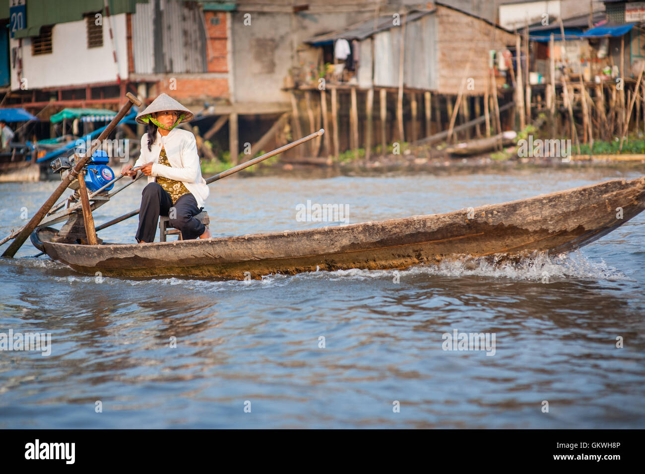 Vietnamese boat hi-res stock photography and images - Alamy