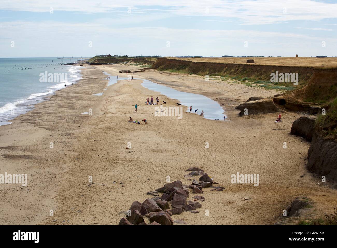 Happisburgh beach in Norfolk Stock Photo - Alamy