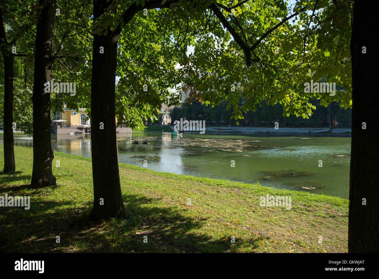 Patriarch's ponds moscow hi-res stock photography and images - Alamy