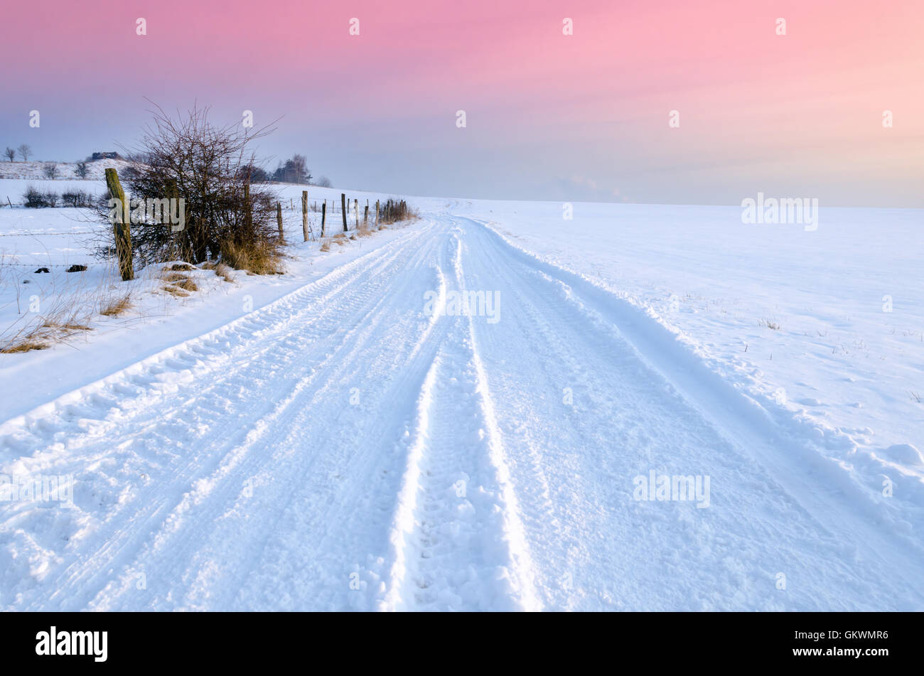 Landscape lane hi-res stock photography and images - Alamy