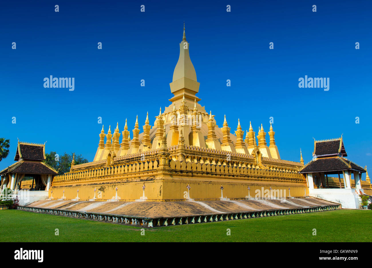 That Luang Stupa, landmark of Vientiane, Lao PDR Stock Photo - Alamy