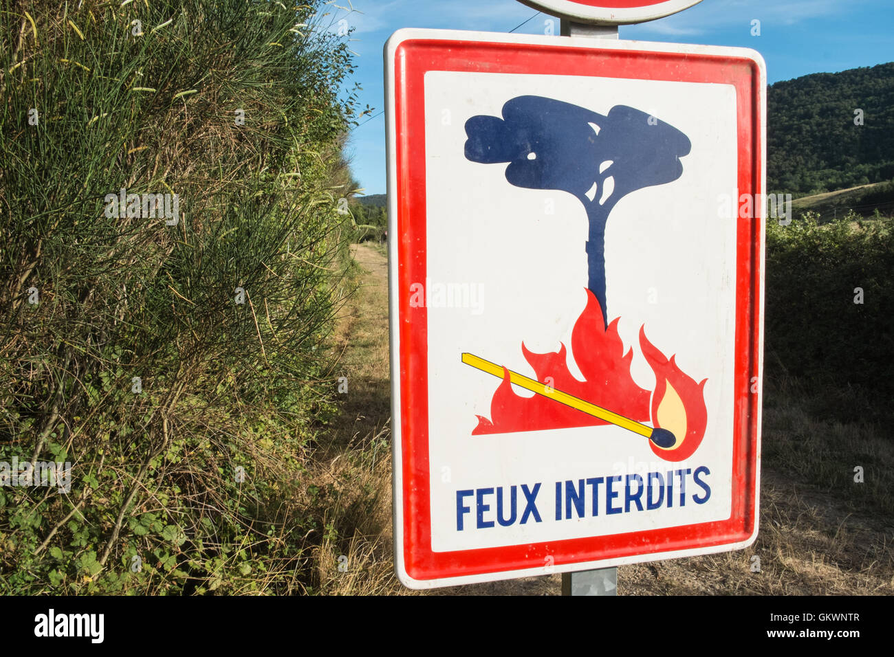 Forest fire warning sign on hi-res stock photography and images - Alamy